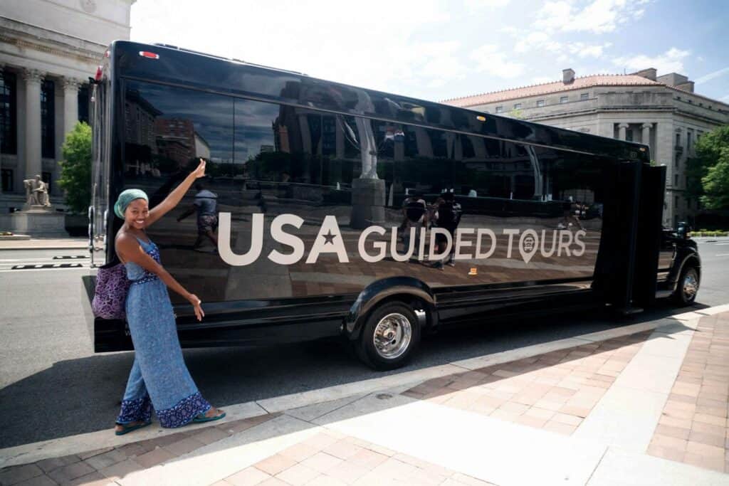 Discover DC Tour: Day Bus Tour of DC Experience | USA Guided Tours