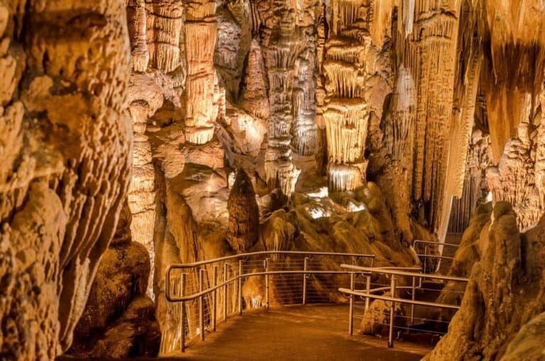 Luray Caverns, VA Private Tours | USA Guided Tours